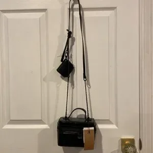 Steve Madden | Bags | Bnwt Steve Madden Bdeb Logo Black Train Style ...